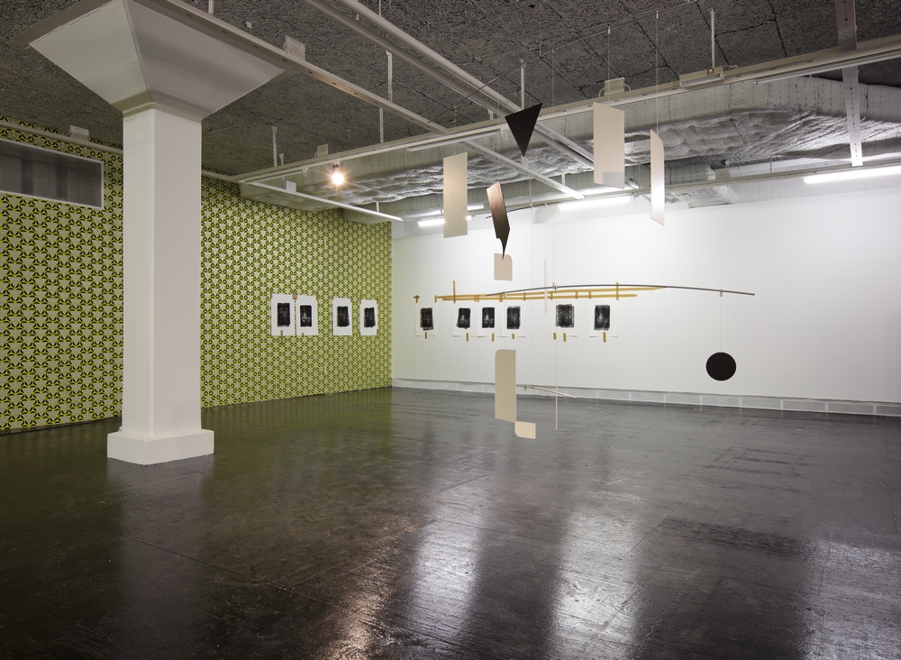 Abstrakta formspråk med konkreta problem - Kunstkritikk