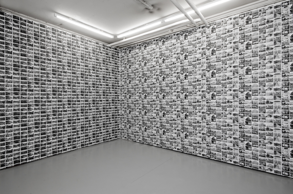 Mellom opprør og bevaring - Kunstkritikk