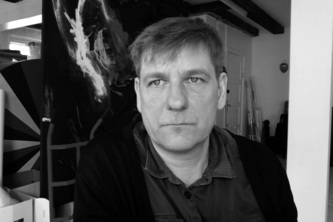 Henrik Plenge Jakobsen: Soloudstillingene vigtigst - Kunstkritikk