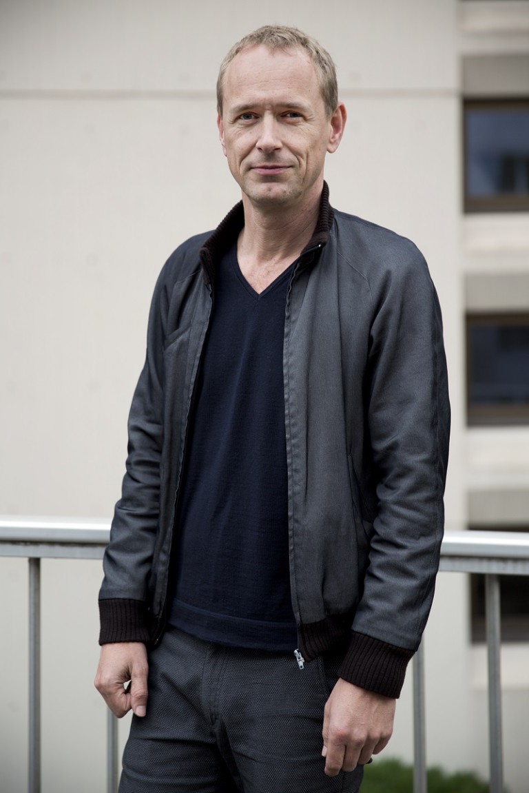 Mellom dada og profesjon - Kunstkritikk