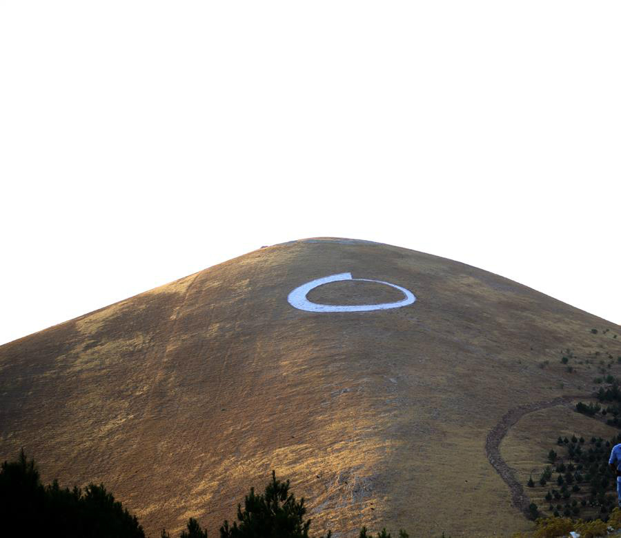 Privileged and Less Privileged Pavilions - Kunstkritikk