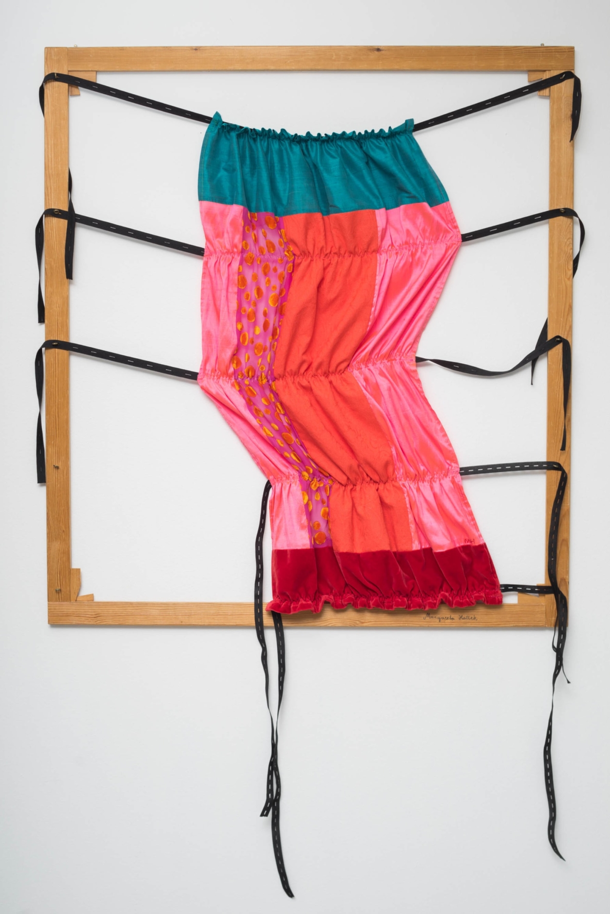 8 December Asrin Haidari - Kunstkritikk