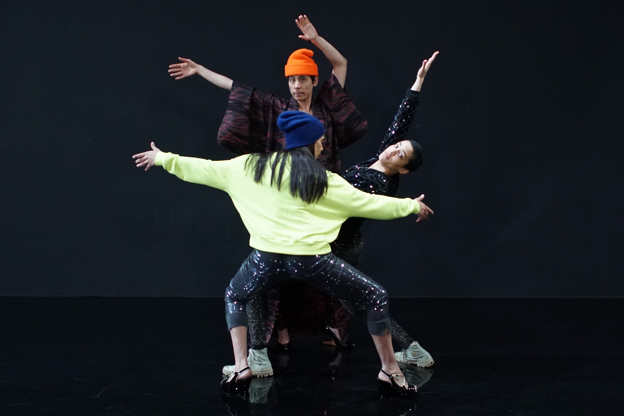 Dance Revolution? - Kunstkritikk