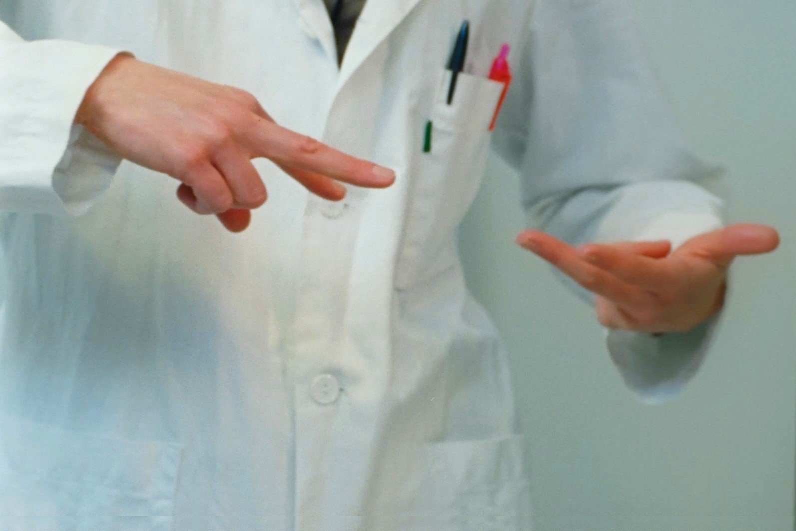 Tråden floker seg - Kunstkritikk