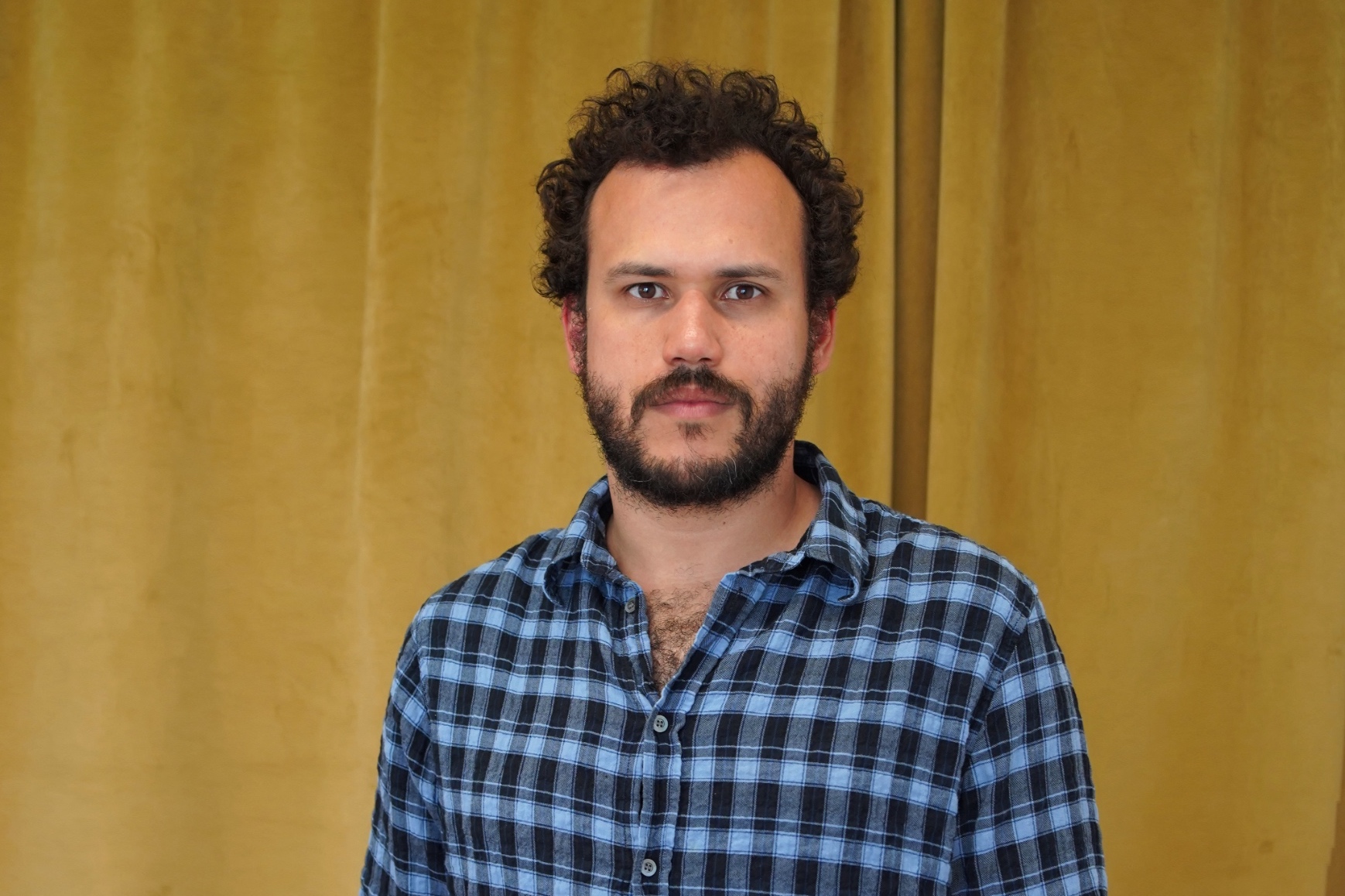 Åpner galleri i leiligheten sin - Kunstkritikk