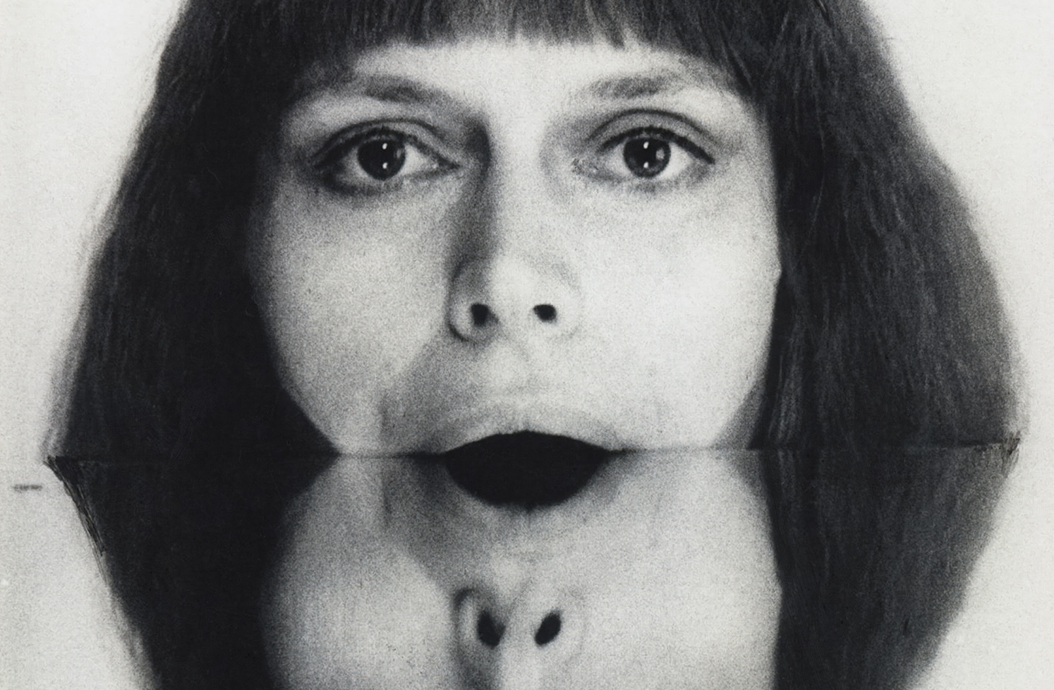 Den tänkande kvinnans shaman - Kunstkritikk